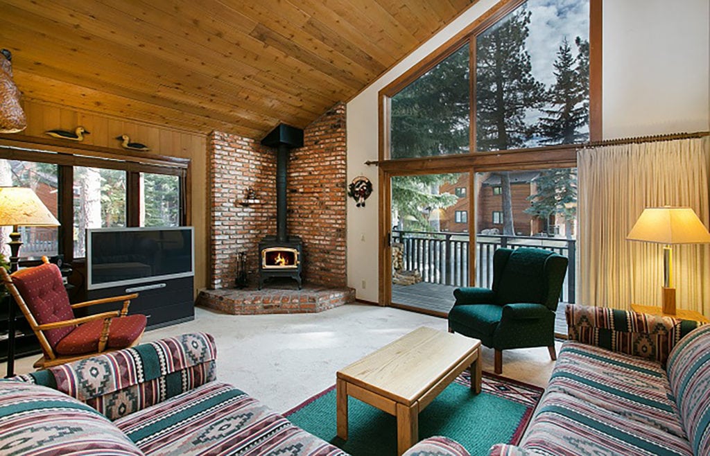 Meadowridge Condominium #19 | Mammoth Lakes Real Estate